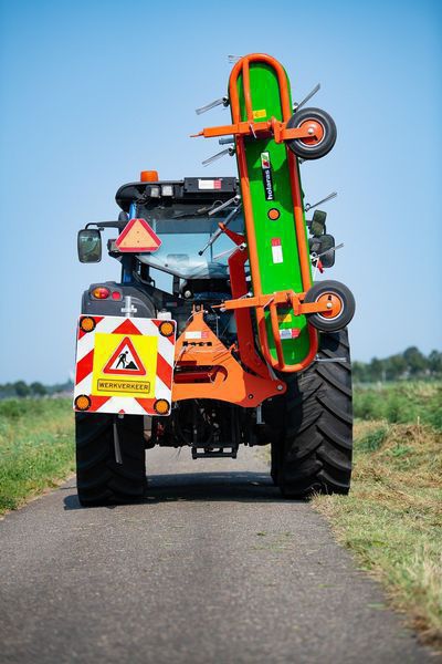 Bandschwader - ECO 2000 - HOLARAS Hoopman Machines bv - mit seitlicher Ablage