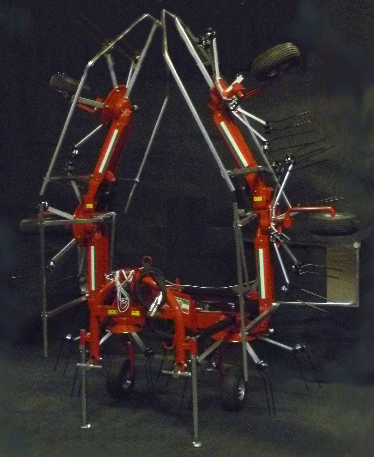 Angebauter Heuwender - GVF 6G - DCM Italia Srl - zusammenklappbar