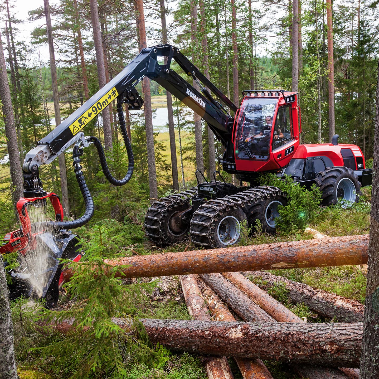 Procesadora forestal de oruga - 931 - Komatsu Forest AB - con grúa