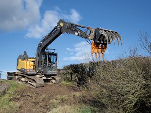 Garra agrícola para piedra - Scorpion S1600 - MDE Machinery Ltd - con ...