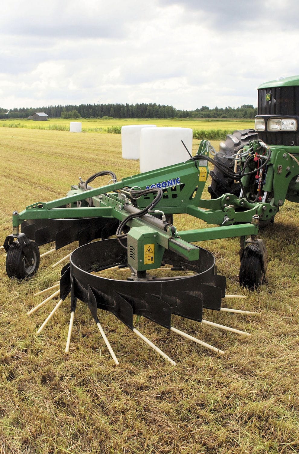 Andaineur rotatif - WR500 - AGRONIC OY - à dépose centrale / bi-rotor