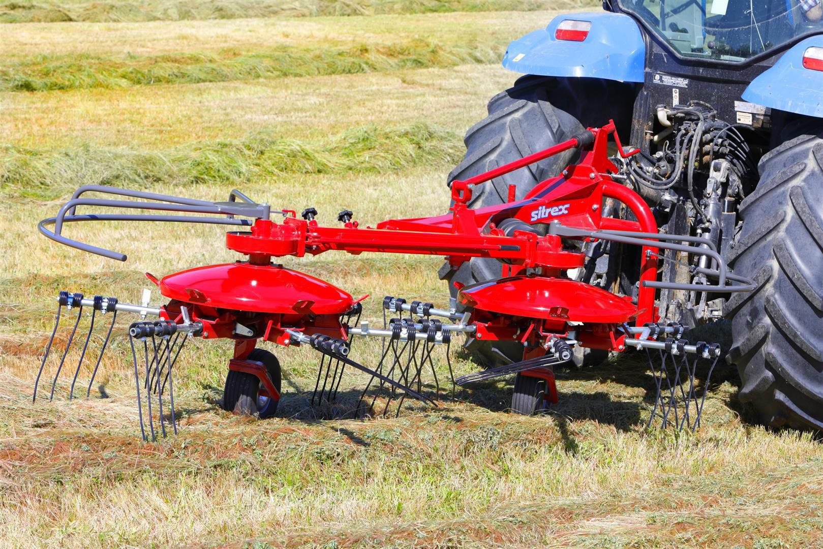 Faneuse portée - U400 - SITREX S.p.a. - pliable / avec roues de contrôle