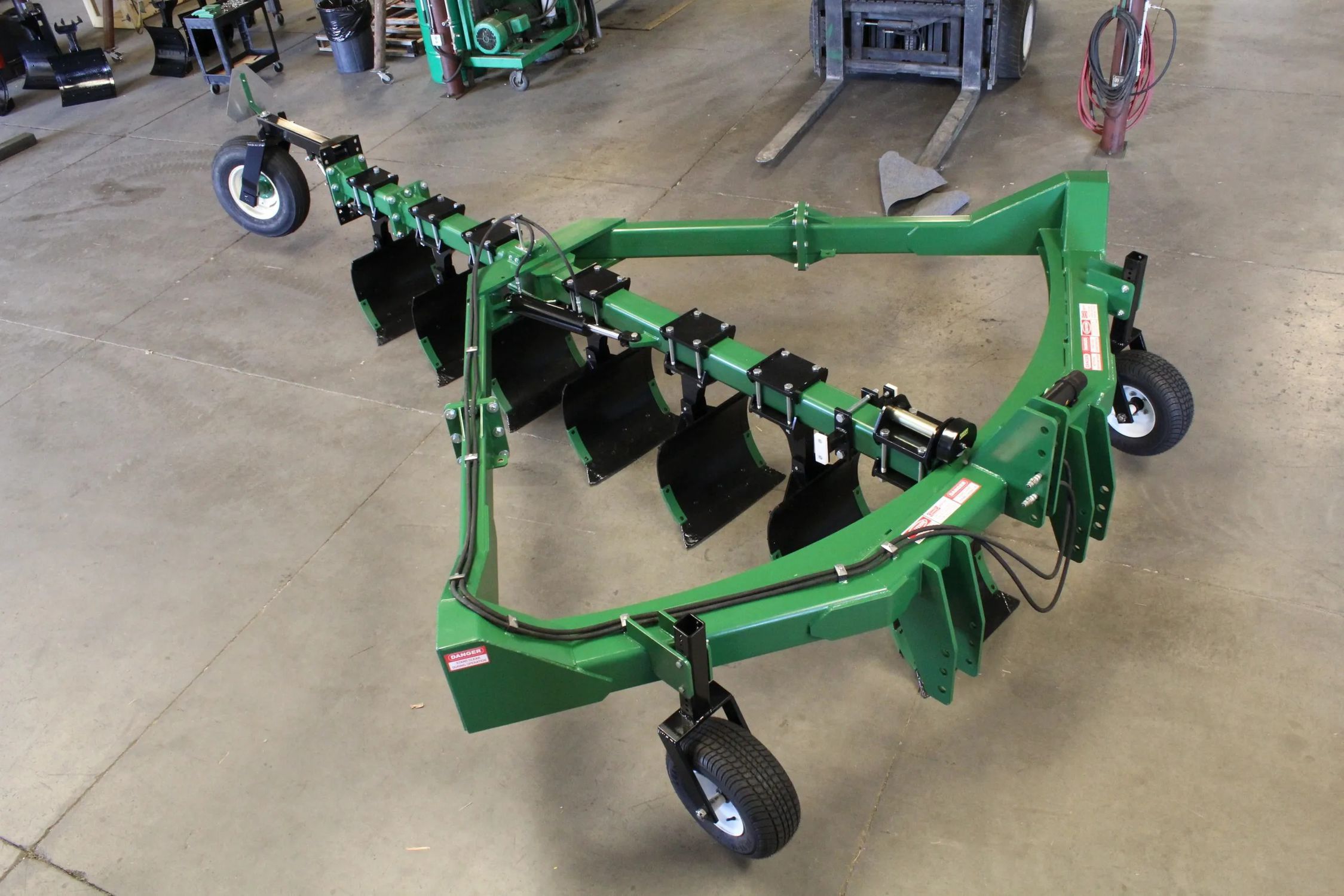 Charrue à versoir - 6300 - Allen Farm Equipment - portée / réversible ...