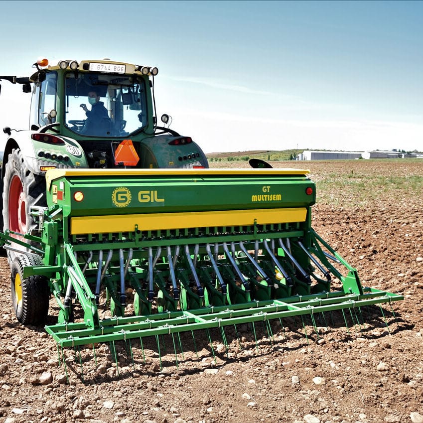 Semoir de précision à disque - SD MULTISEM - GIL - monté sur tracteur ...