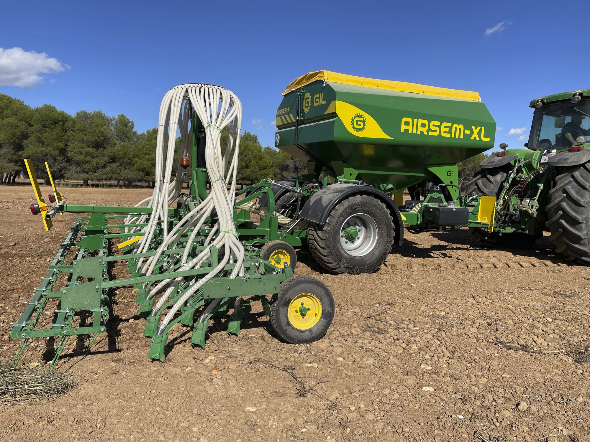 Semoir de semis direct pneumatique - AIRSEM-XL/XLC-D series - GIL - à ...