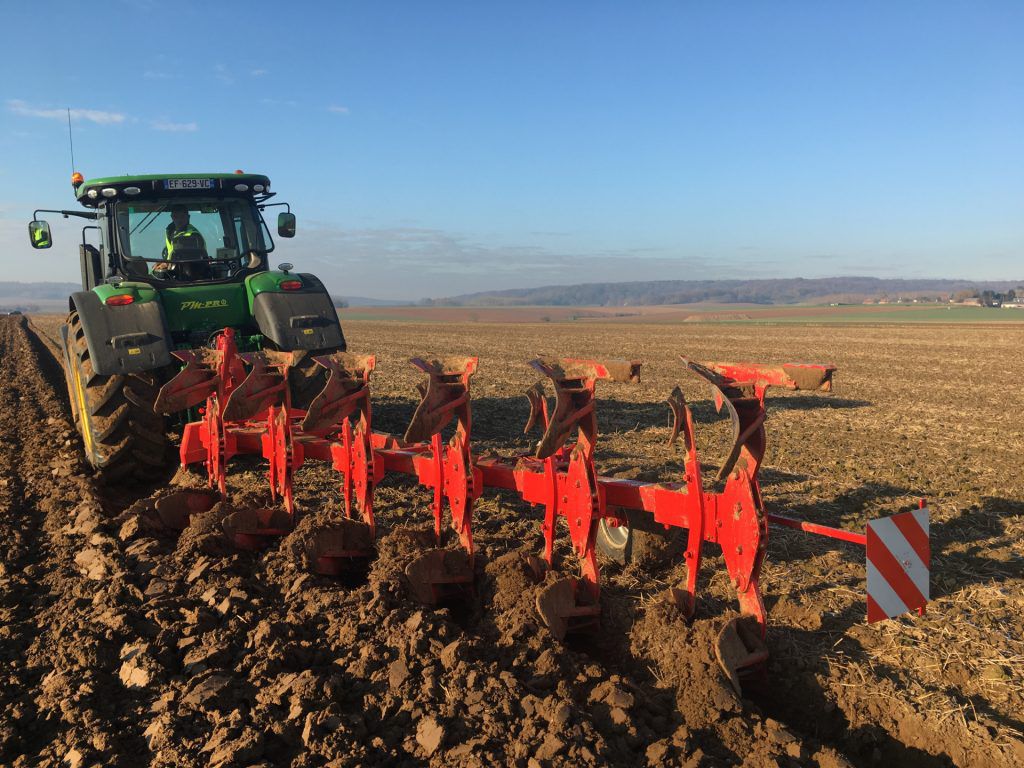 Charrue à versoir - TX 170 & TX 175 - Demblon - portée / 5 corps / à ...