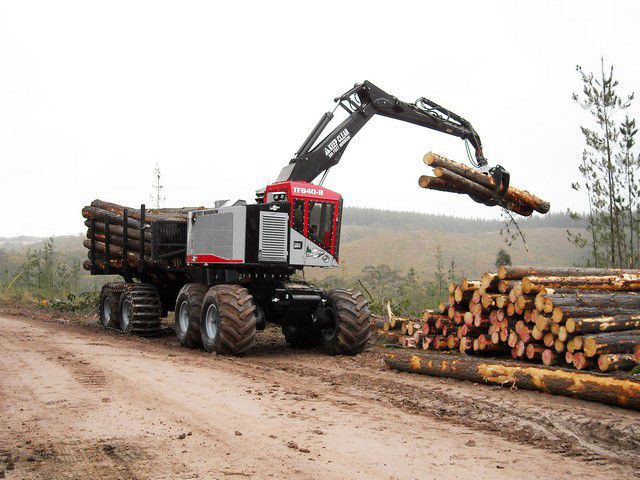 Porteur forestier compact - 830D,804D - Timberpro - Vidéos