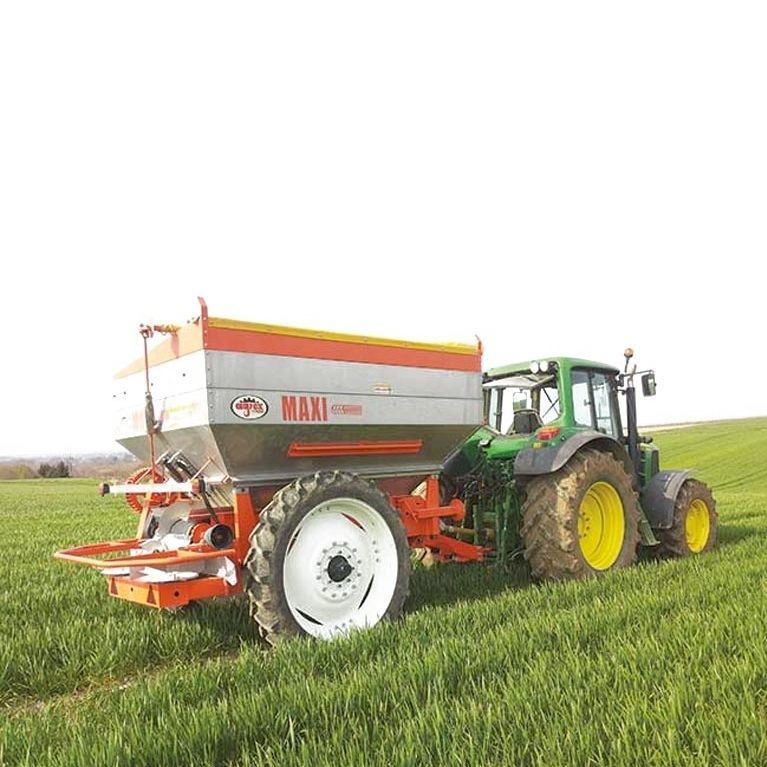 Towed fertilizer spreader - MAXI-T Series - AGREX srl