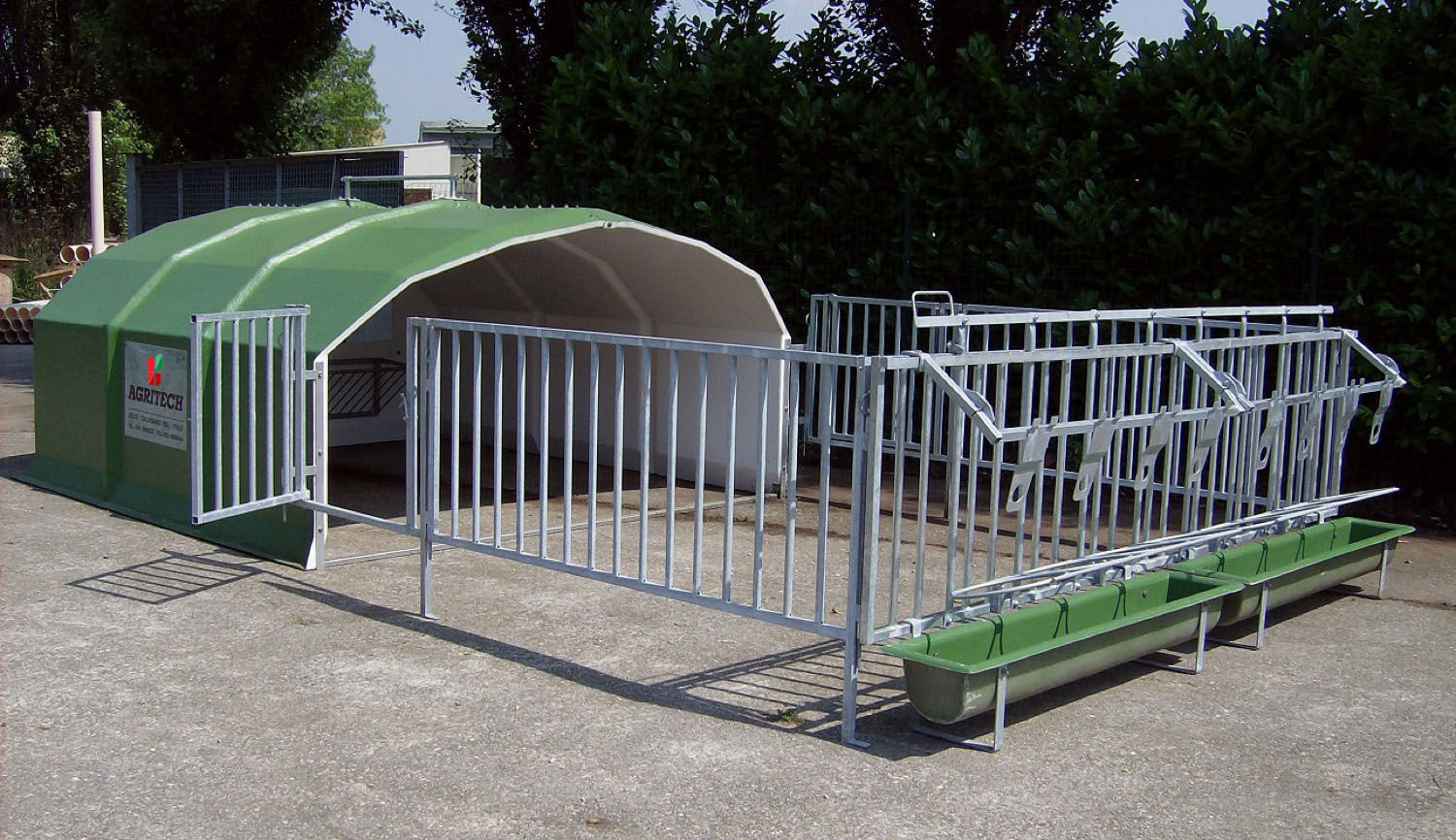 Livestock shelter - AGRIBOX 10 - AGRITECH S.R.L. - calf / group / plastic