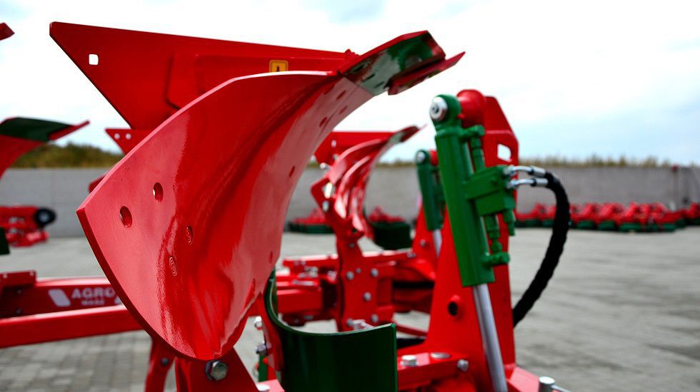 Conventional plough - POM series - AGRO-MASZ Pawel Nowak - mounted / 3 ...