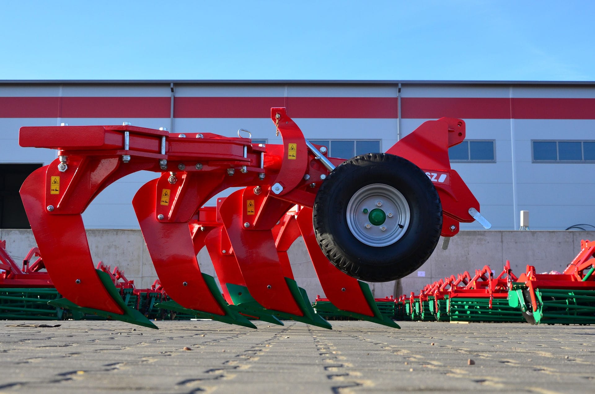 4-shank subsoiler - DURO_V series - AGRO-MASZ Pawel Nowak - 6-shank