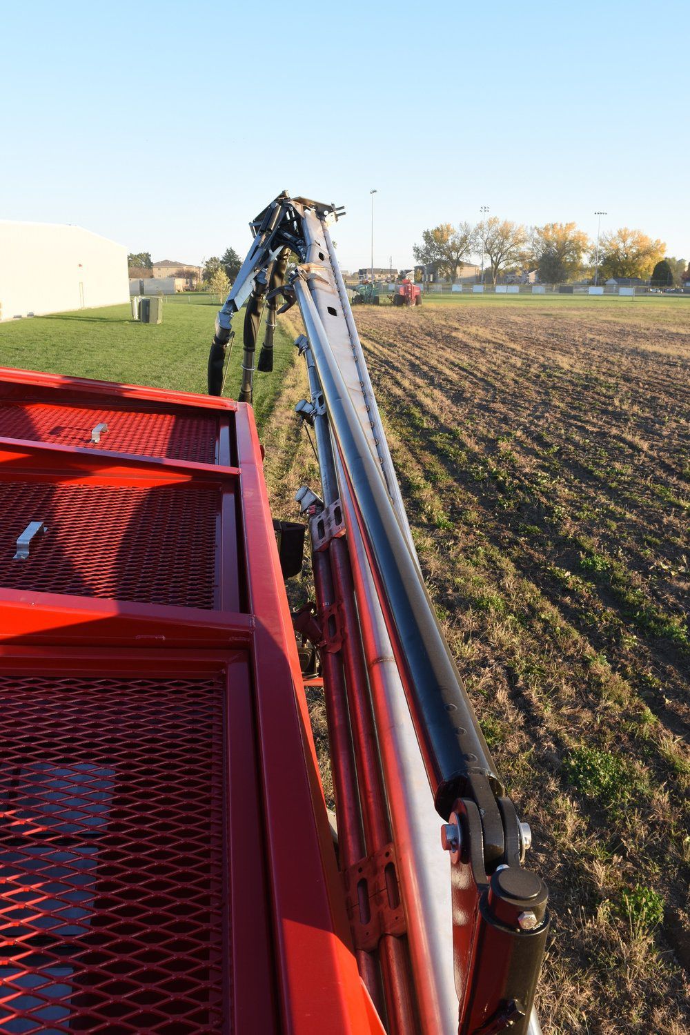Trailed fertilizer spreader - Airflo 8700 - Salford Group Inc. - solid ...