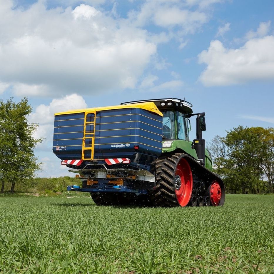 Tractor-mounted fertilizer applicator - M60W plus - BOGBALLE A/S ...