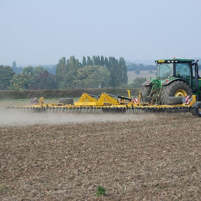 Straw harrow - Claydon Yield-o-Meter Ltd. - folding / towed