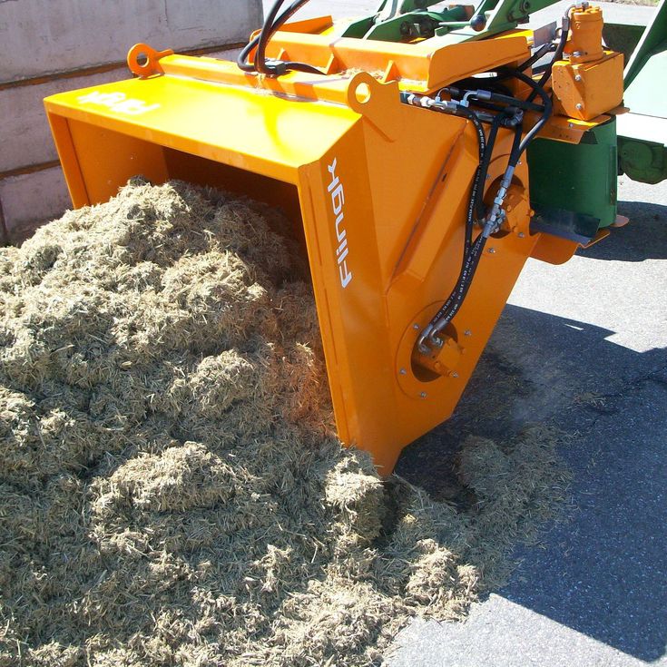 Mounted straw bedder - KSS series - Flingk Machinebouw B.V. - for ...