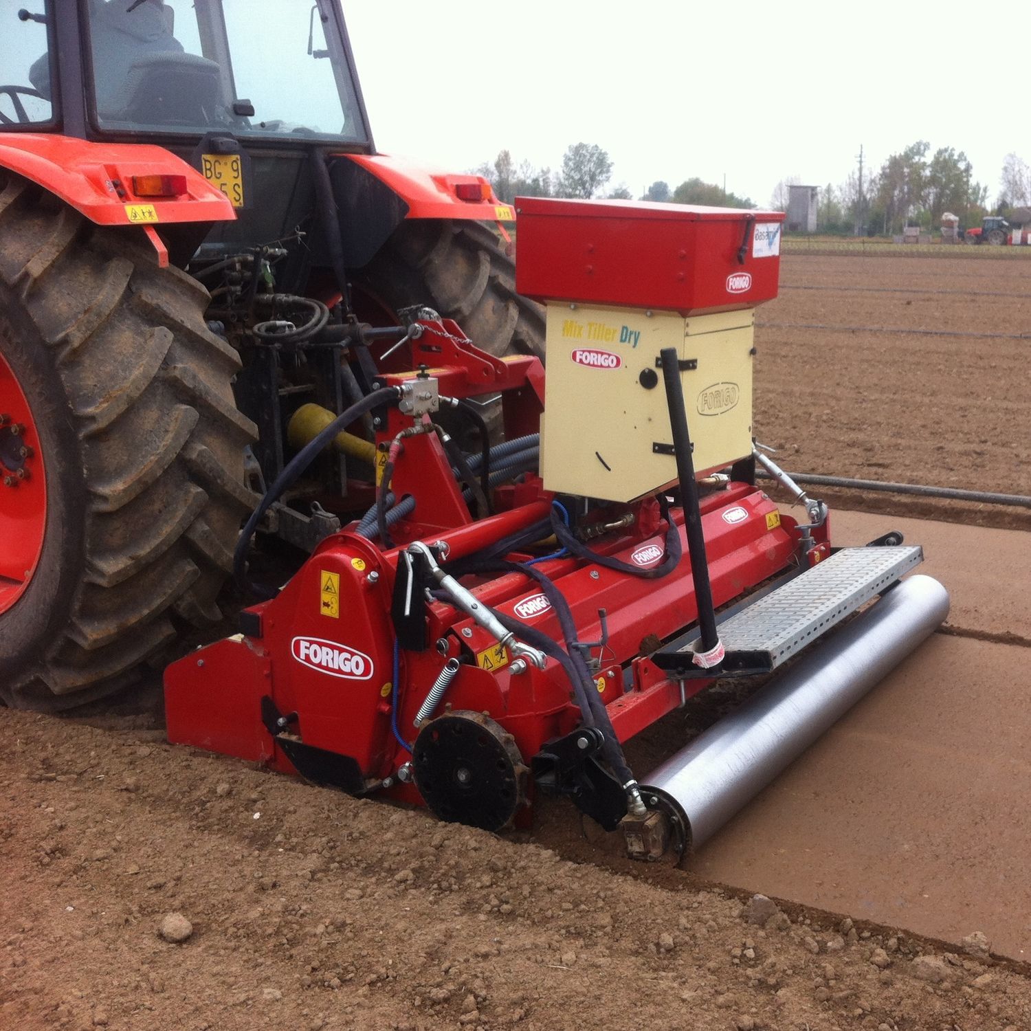 Stone burier with fumigation system - Mix-Tiller Dry 35 - FORIGO ROTER ...