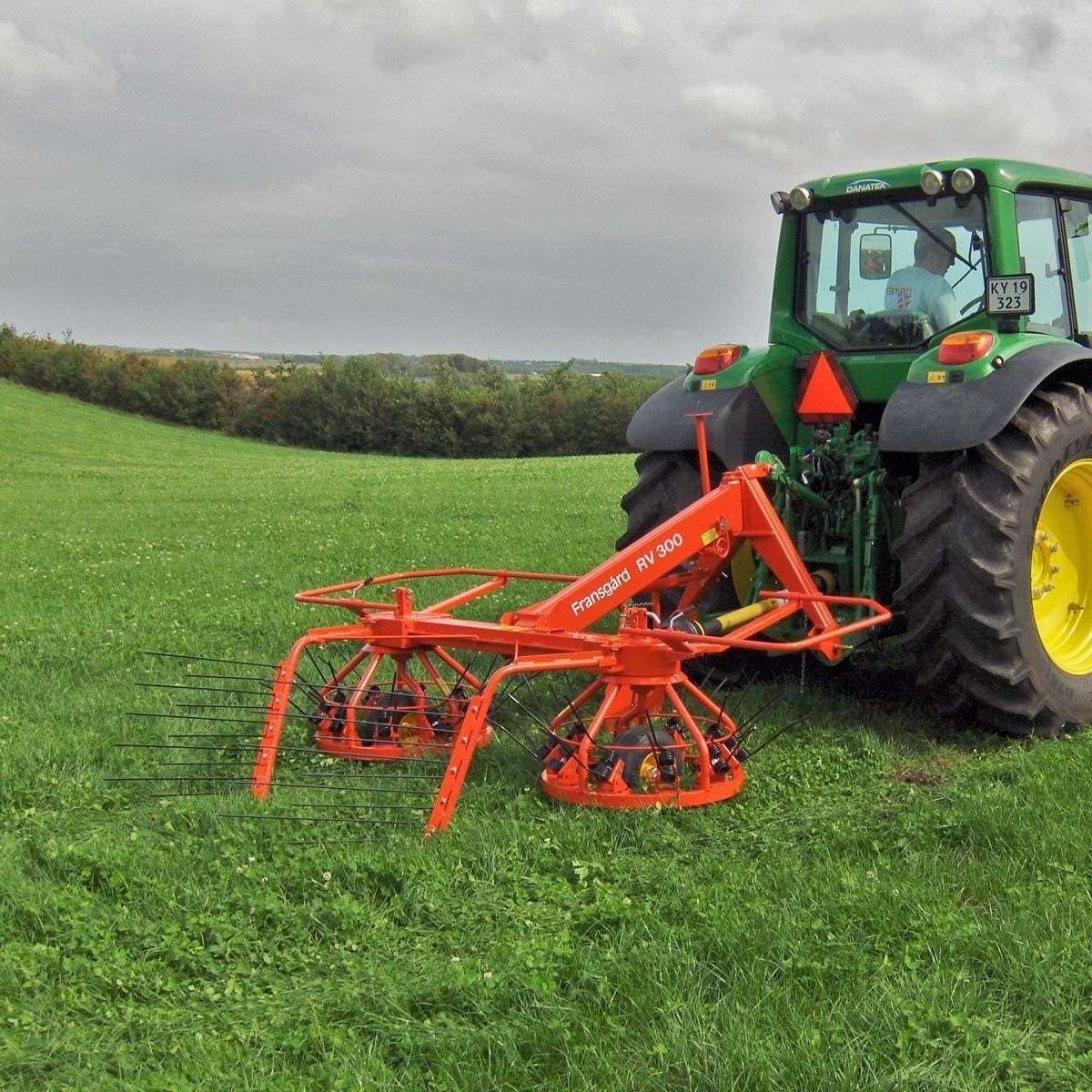 Rotary rake - RV series - FRANSGARD Maskinfabrik A/S - center delivery ...