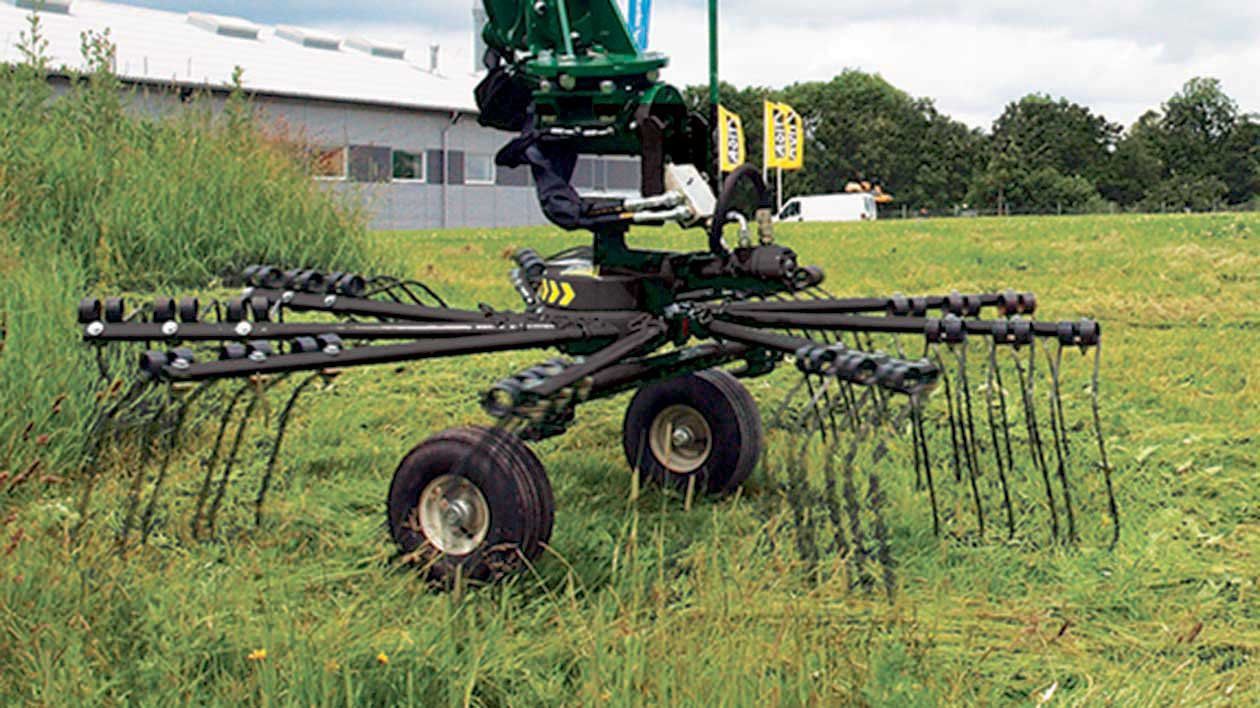 Rotary rake - KR 250 - GreenTec A/S / Spearhead - single-rotor