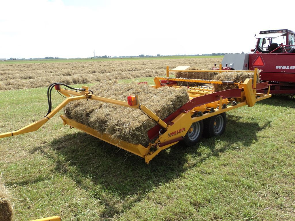 Rectangular bale loader - Limo Hydra 12M - Meijer Holland - towed