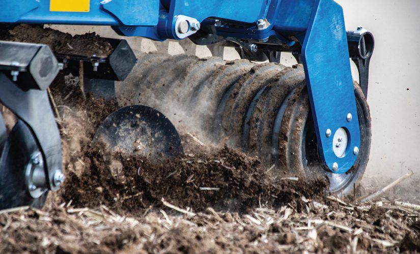 Mounted disc tiller - 412 - Kinze Manufacturing, Inc. - 2-section / 3 ...