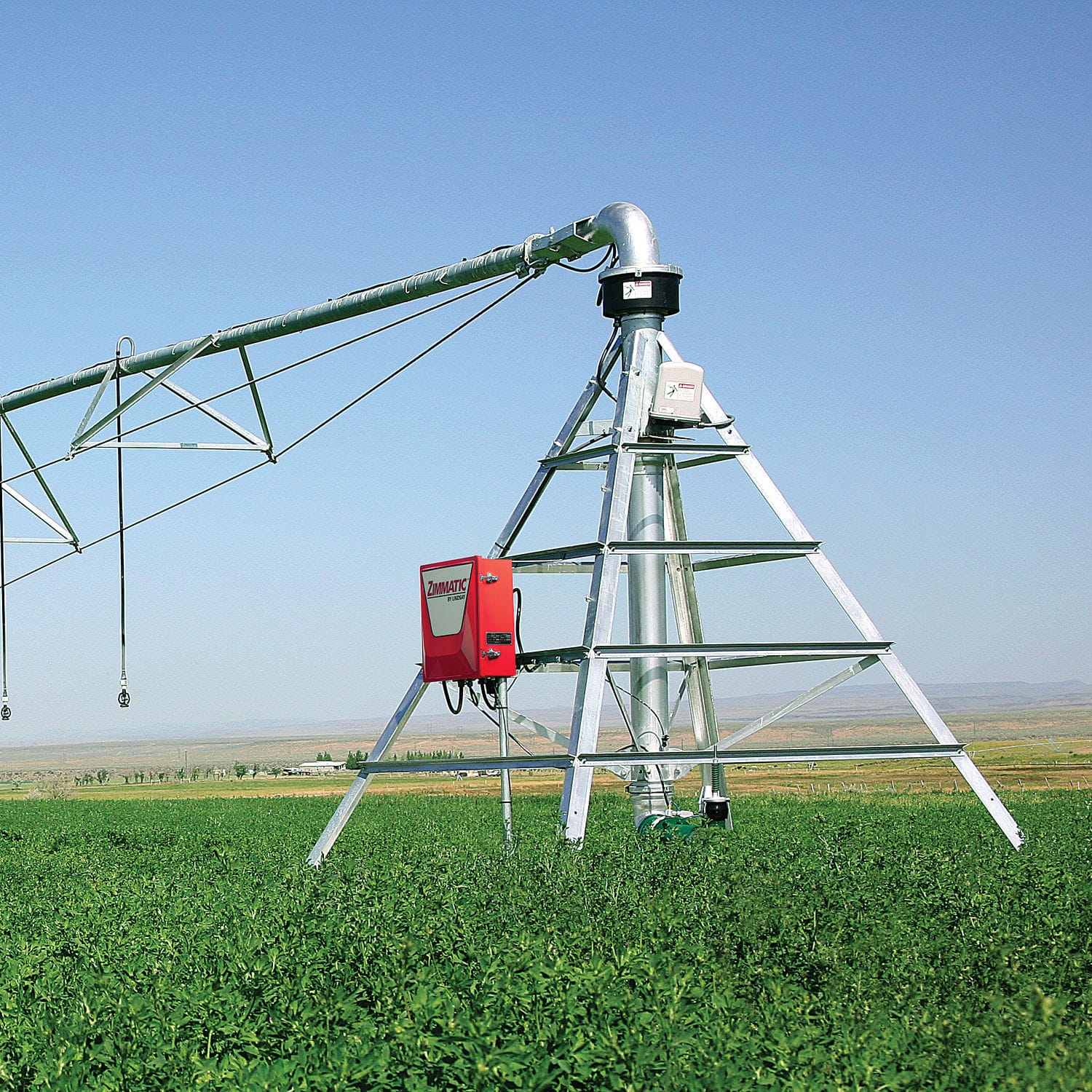 Center irrigation pivot - Zimmatic 9500P - Zimmatic by Lindsay ...