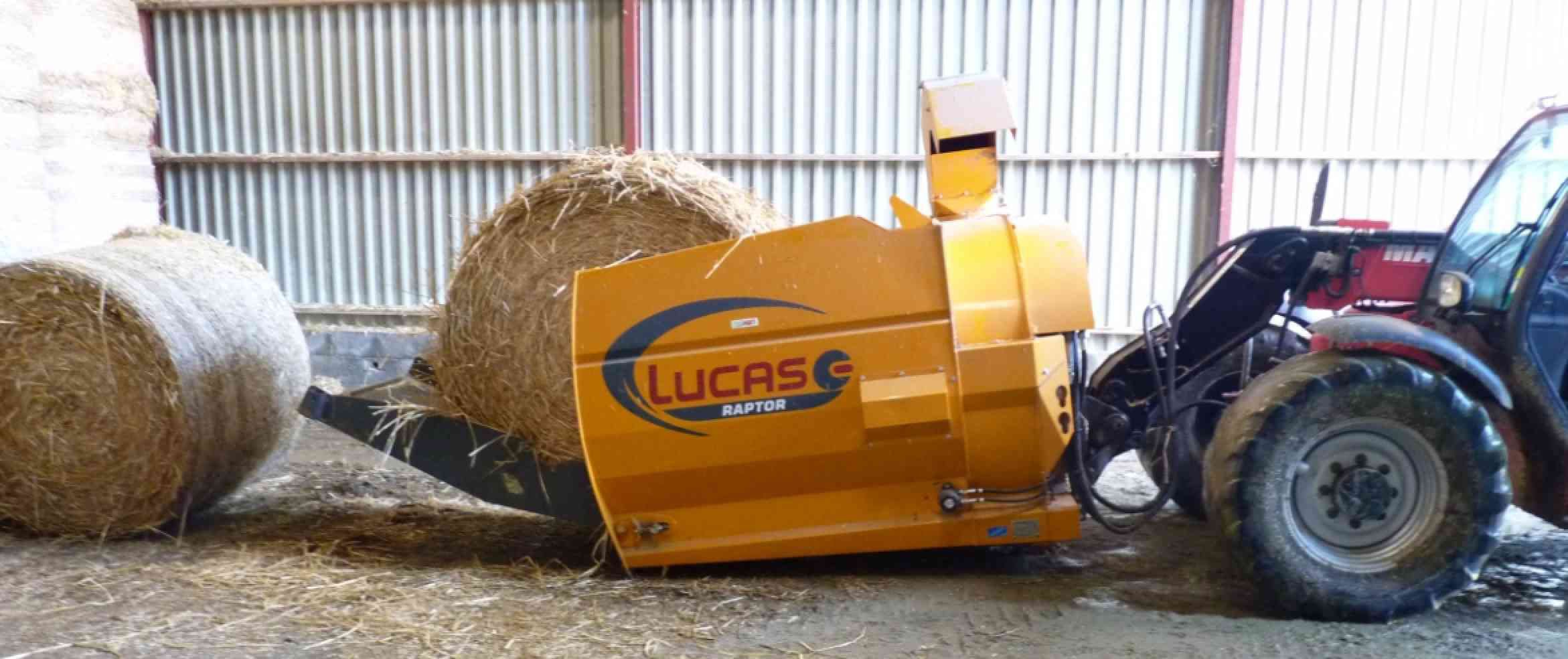 Towed straw blower - RAPTOR - LUCAS.G - for round bales / for feed