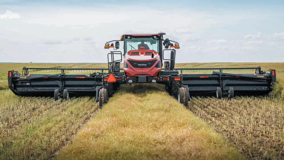 Self-propelled windrower - M2170NT - MacDon Europe GmbH