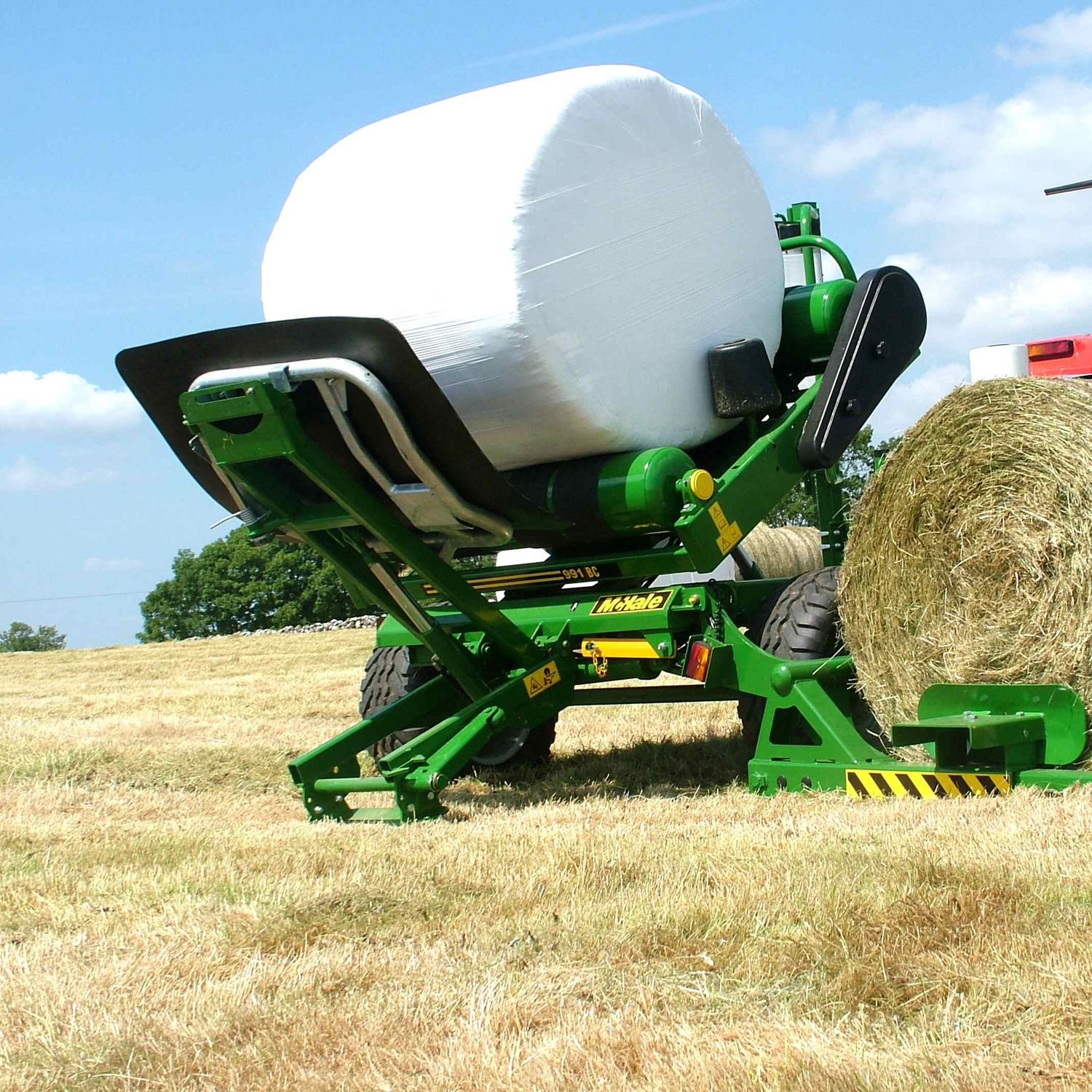 Individual bale wrapper - 991BC - McHale Engineering Ltd. - round ...