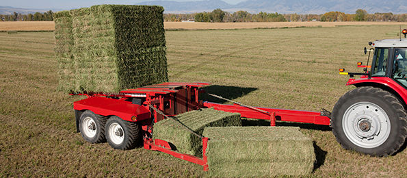 Square bale loader - 16K PLUS - MORRIS Industries Ltd.