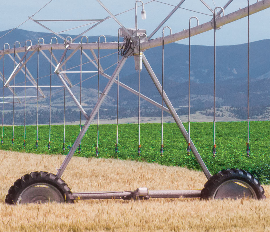 Center irrigation pivot - Electrogator II - REINKE Irrigation - wheel ...