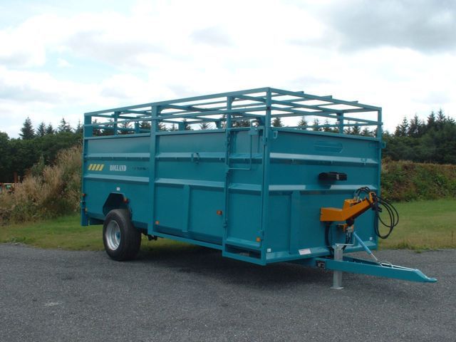Cattle trailer - V 52 - Rolland - single-axle / monocoque