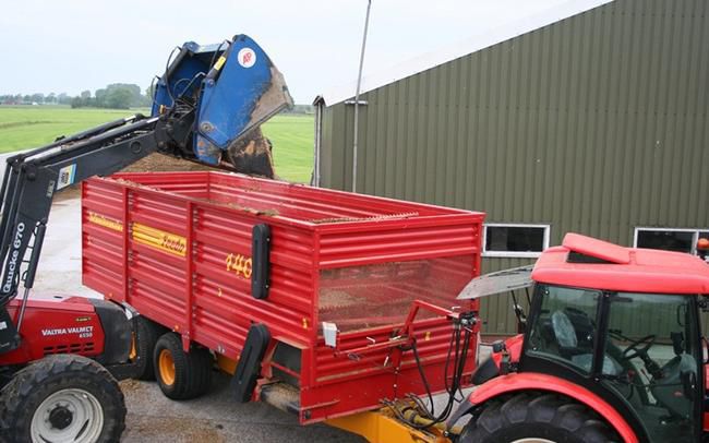 Cattle automatic feeding system - Feedo Series - Schuitemaker Machines ...