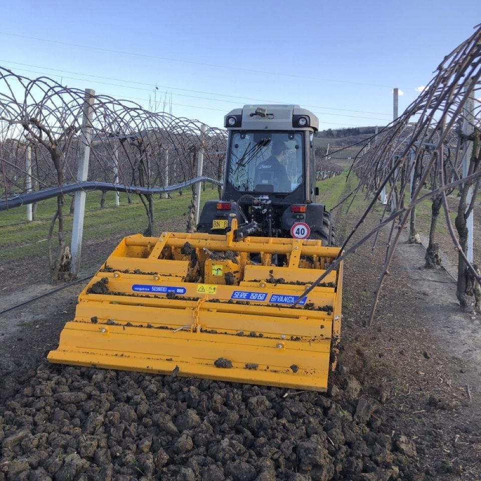 PTO-driven spading machine - 150,150 SERIES - SELVATICI srl - tractor ...