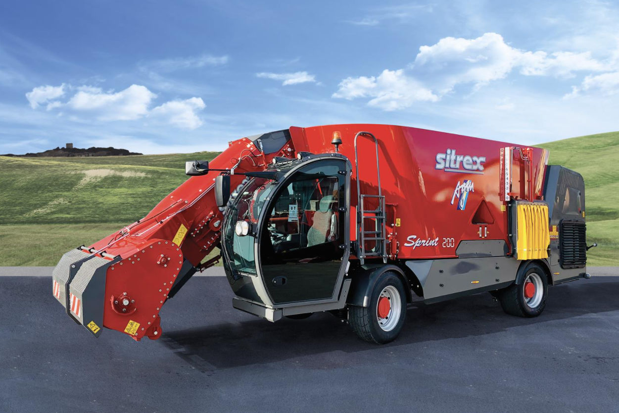 Vertical feed mixer - SPRINT series - SITREX S.p.a. - self-propelled ...