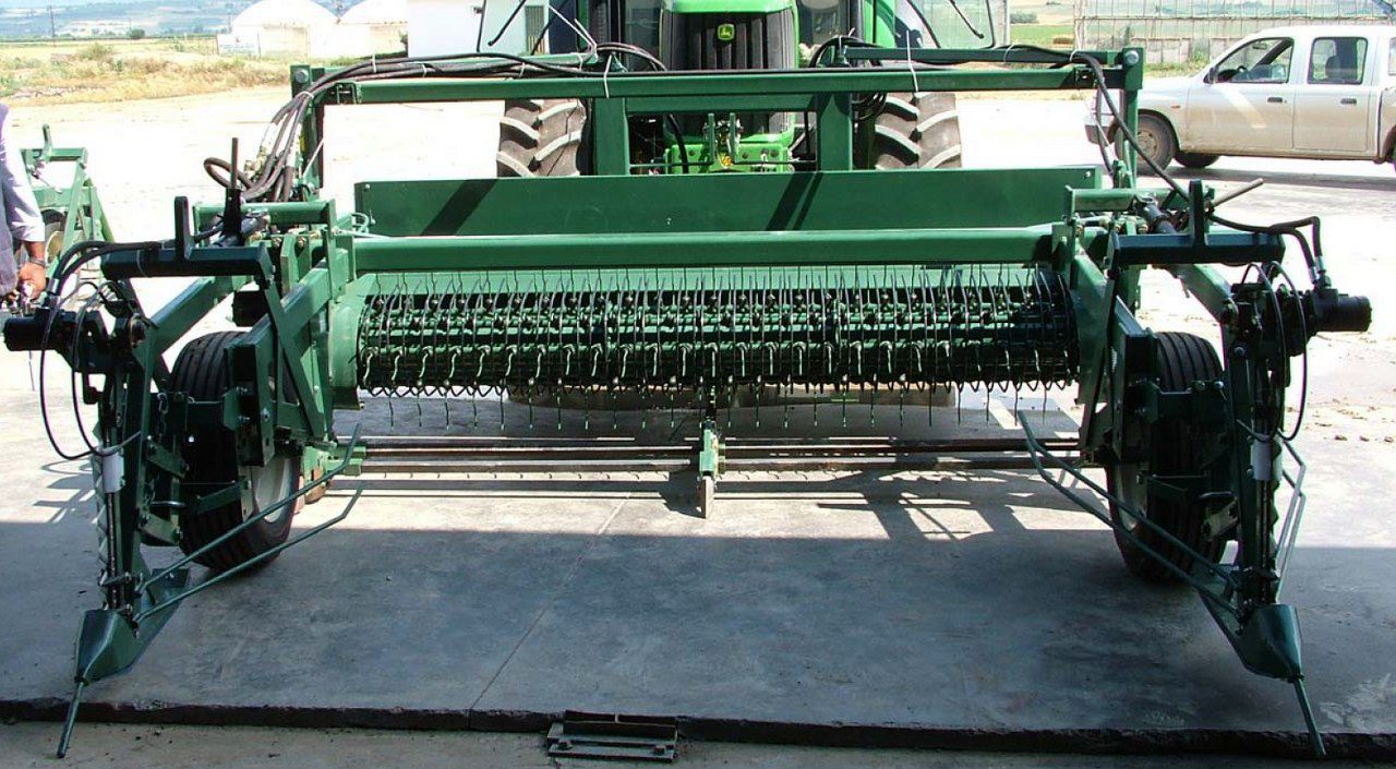 Mounted windrower - Sweere Agricultural Equipment - bean