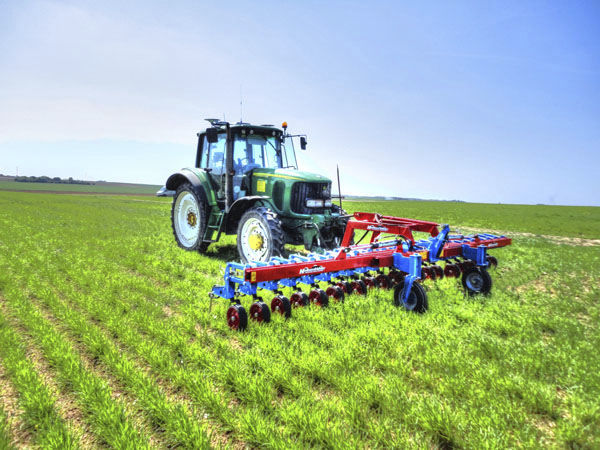 Front-mount row crop cultivator / disc - Thomas Hatzenbichler Agro ...