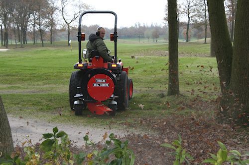 Tractor-mounted leaf blower / for orchards - BL300 - TRILO Vanmac bv ...