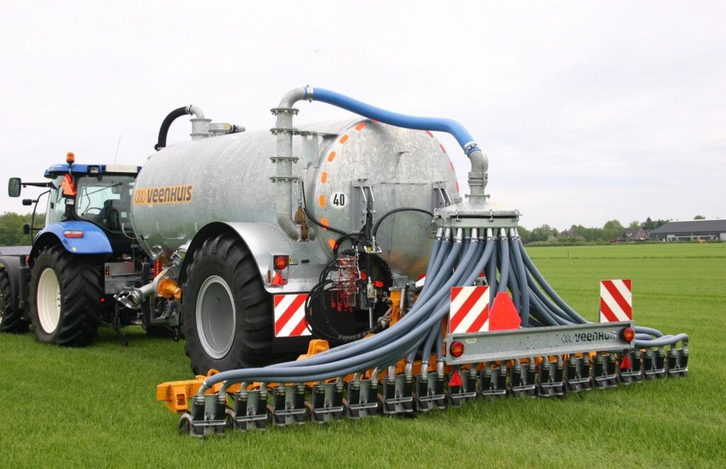 Mounted slurry injector - Ecoject - Veenhuis Machines BV - disc harrow ...