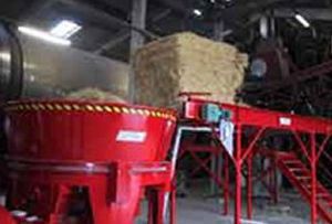 Feed conveyor / hay bale / chain - BT 170 - Cormall A/S - Dirk Gröndahl