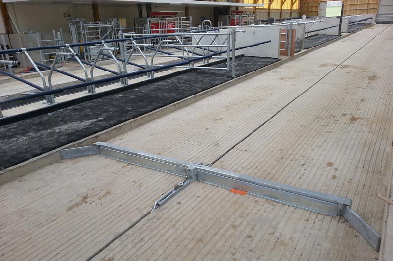 Rope manure scraper - DairyPower Equipment O'Donovan Dairy Services Ltd ...