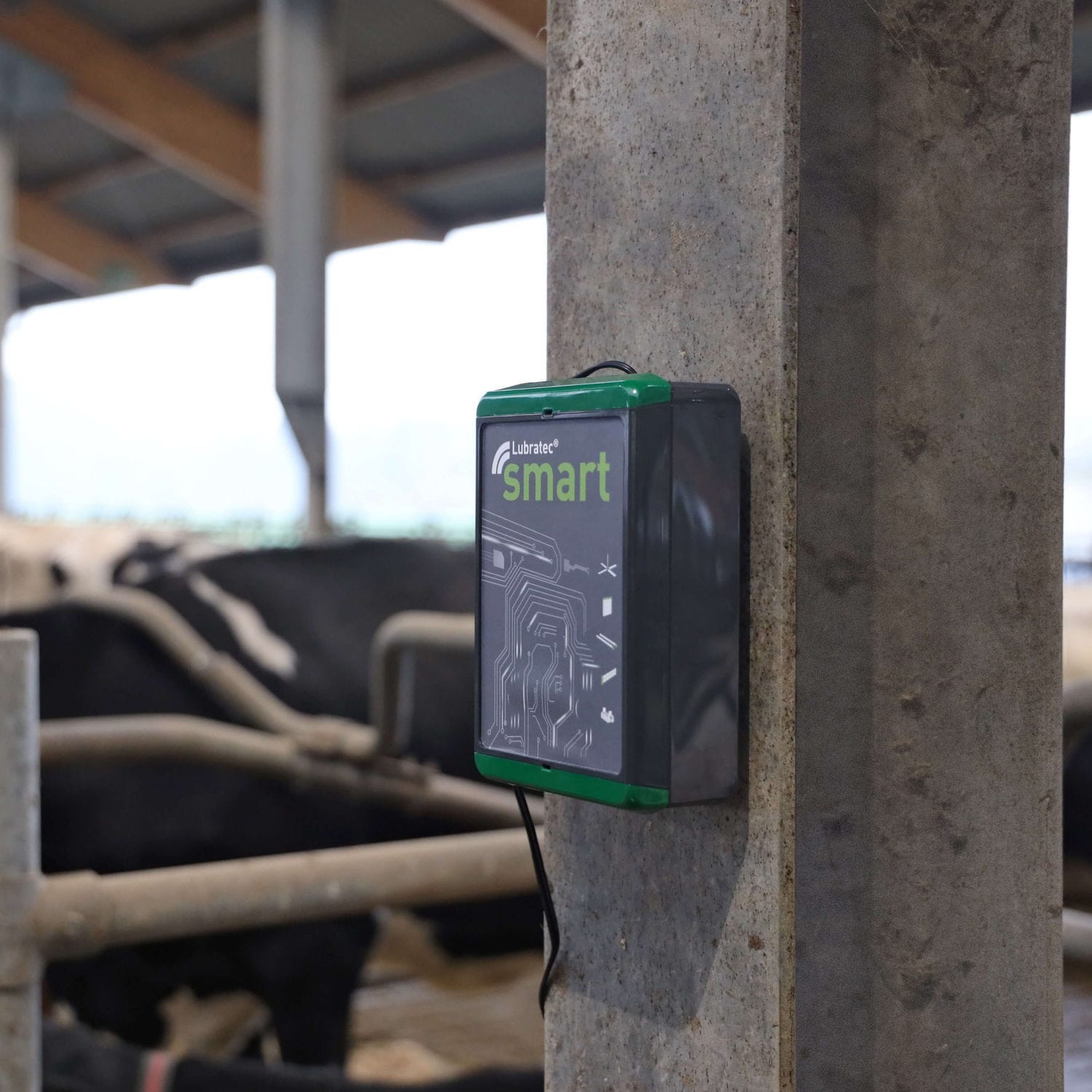 Barn monitoring system - Lubratec® SmartBox - HUESKER Synthetic GmbH - temperature / moisture ...