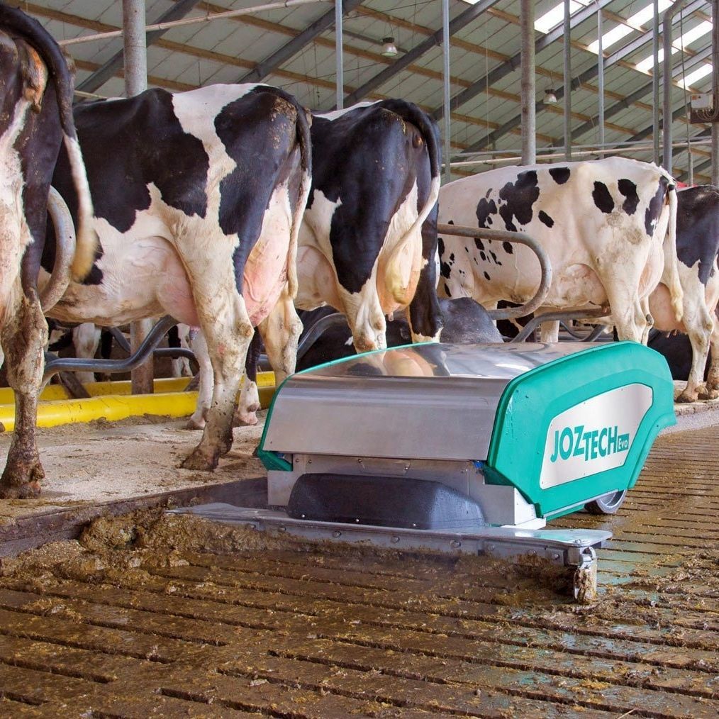 Robotic manure scraper - JT series - JOZ b.v. - straight / automatic