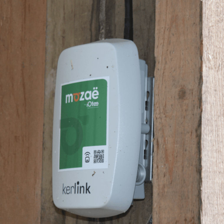 Rugged data-logger - IOTEE - solar-powered