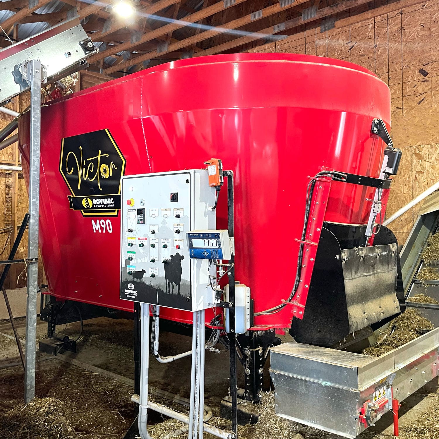 Vertical mixing wagon - Victor Signature - Rovibec Agrisolusions ...