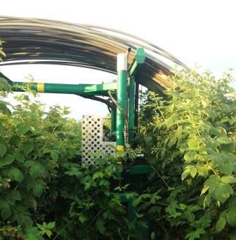 Self-propelled hoop driver - G K Machine, Inc. - straddle