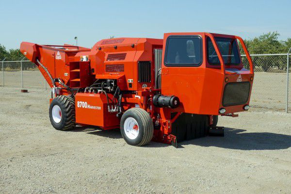 Nuts harvester machine - 8700 - Flory Industries - self-propelled