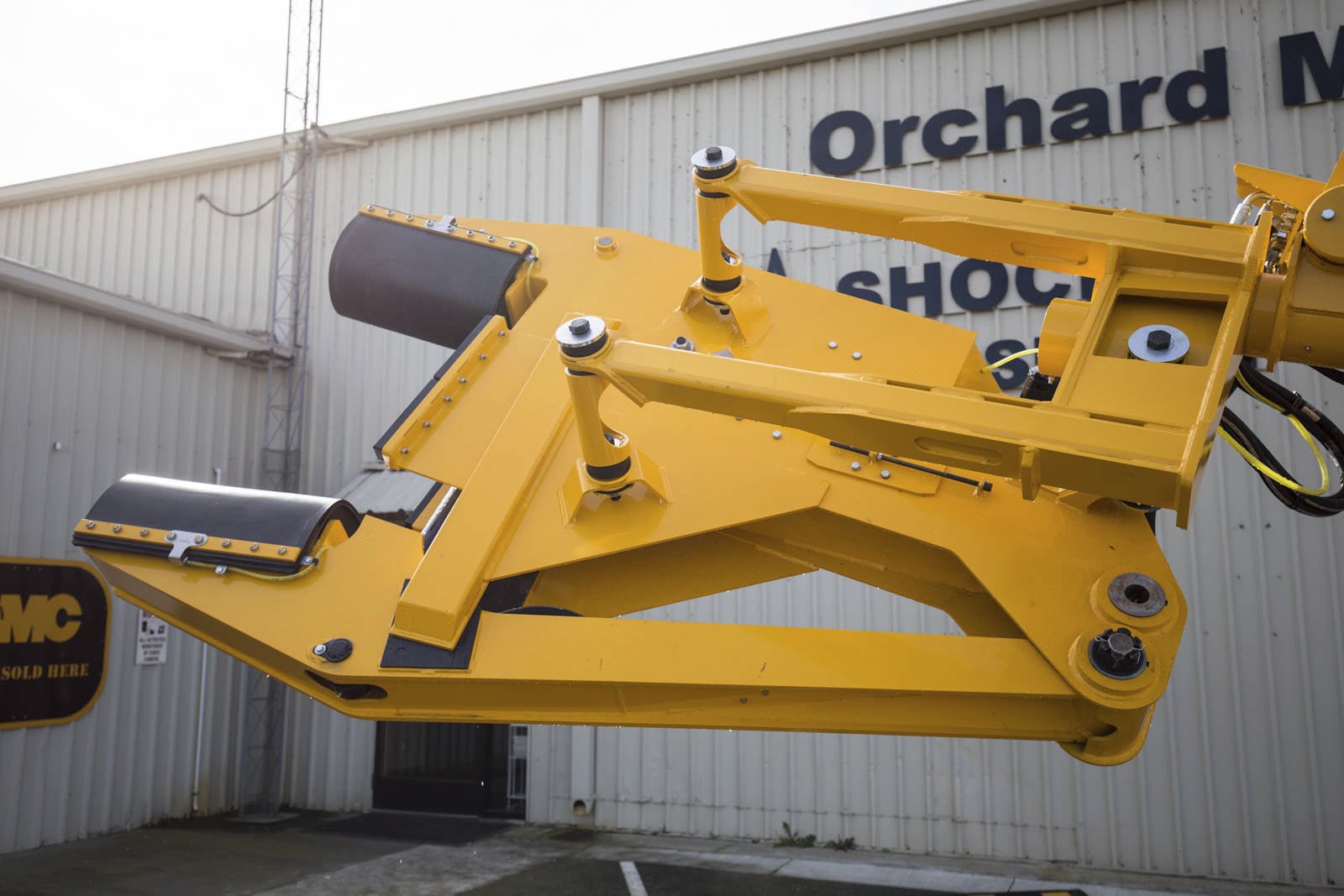 Almond tree shaker - V Series - Wesco Trailers by Orchard Machinery ...