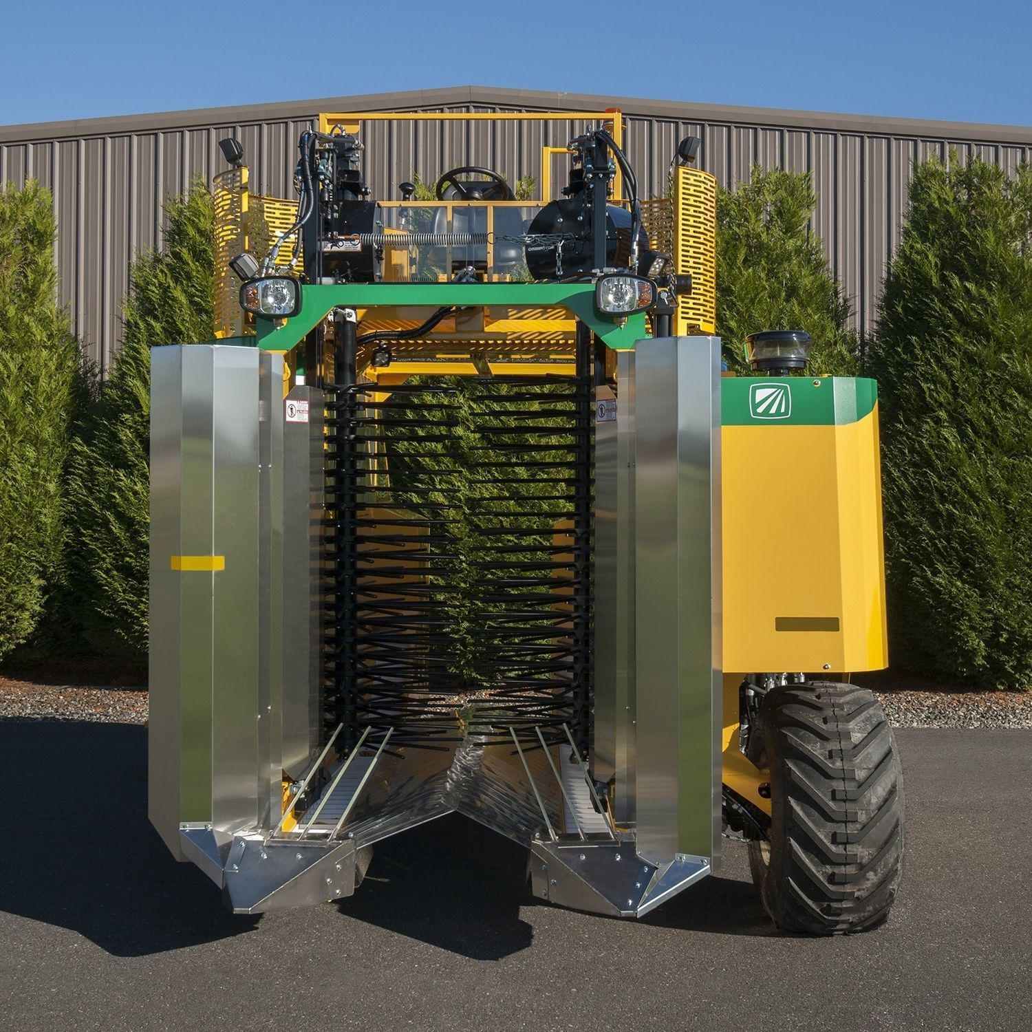 Blueberry Harvester Machine 8040 Oxbo International Corporation