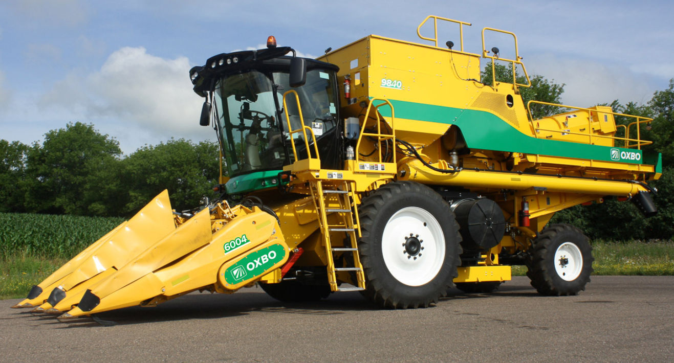 Forage harvester harvesting header - 60 SERIES - Oxbo International ...