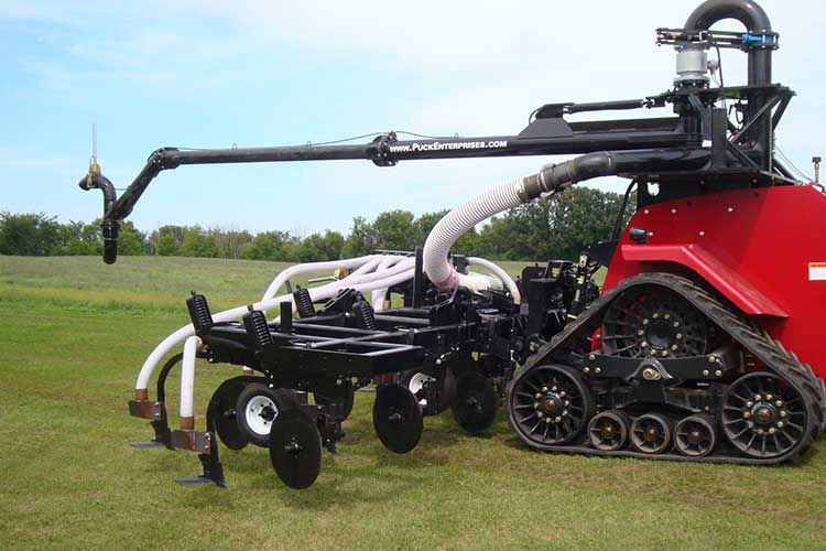 Tractor-mounted slurry injector - DSI - Puck Custom Enterprises, Inc ...